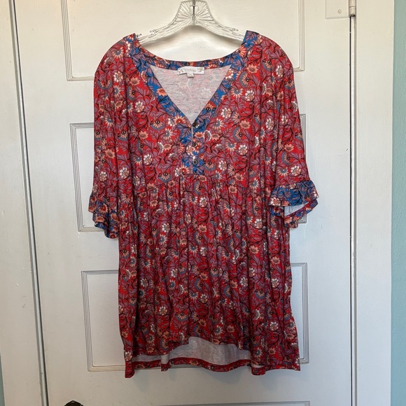 Suzanne Betro | Tops | Weekend Suzanne Betro Floral Red And Blue Blouse ...